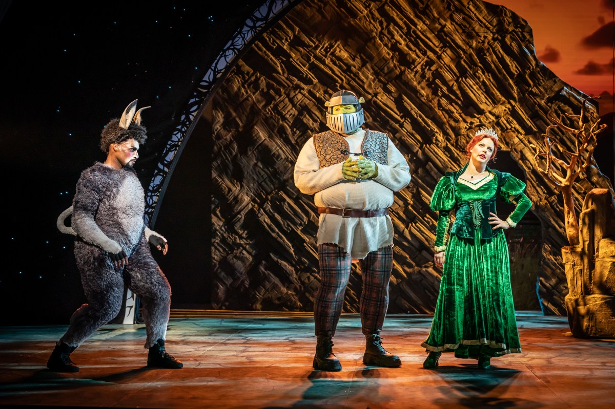 Shrek the Musical sets up swamp at The Curve – Katie Reviews